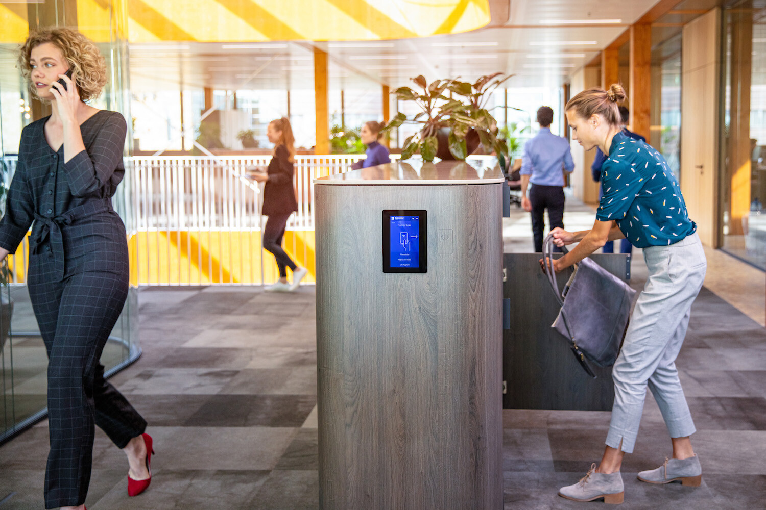 The essential shift: Why modern workplaces need Smart Lockers?